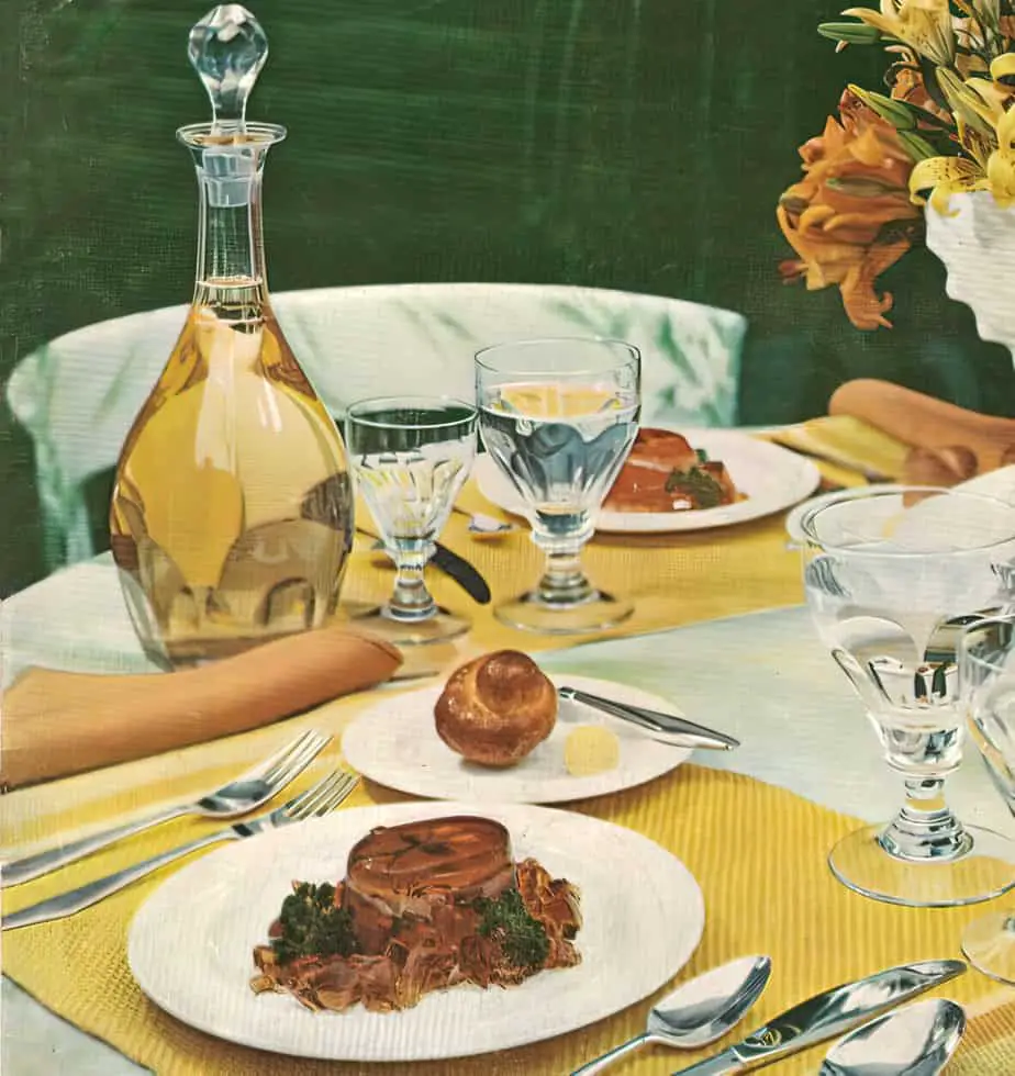 Table Scenes in Illustration and Composition | SLAP HAPPY LARRY